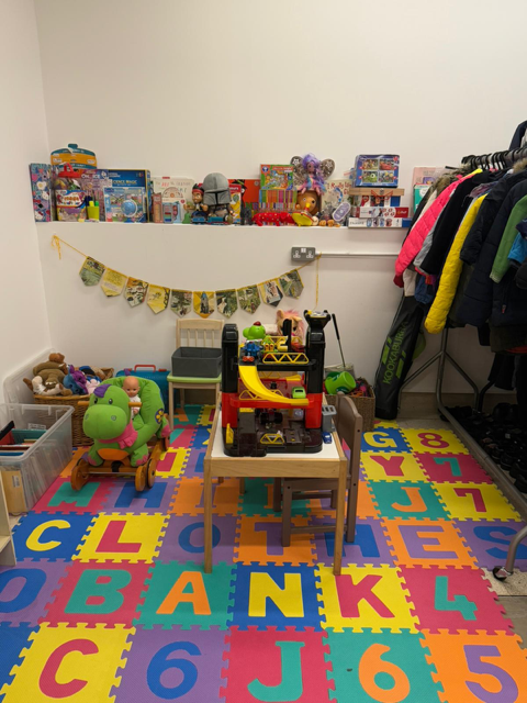 Clothes Bank KC – Clothes Bank based in West London for refugees and ...